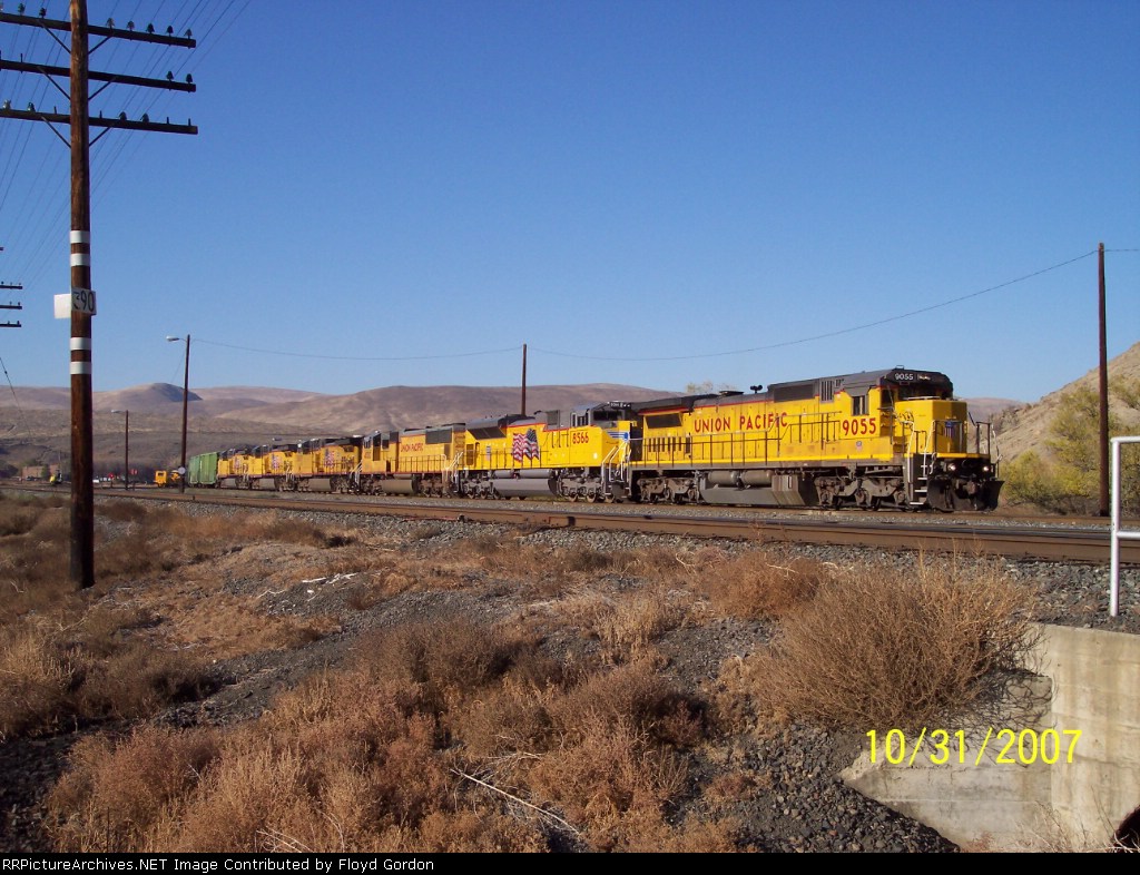 UP 9055 is one of six units on eastbound UP freight